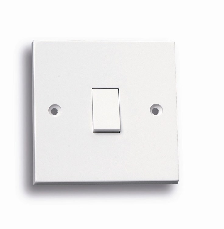 Standard white 1 gang 2 way switch