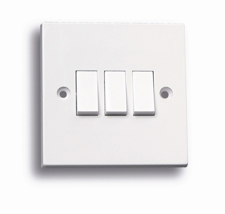 Standard white 3 gang 2 way switch